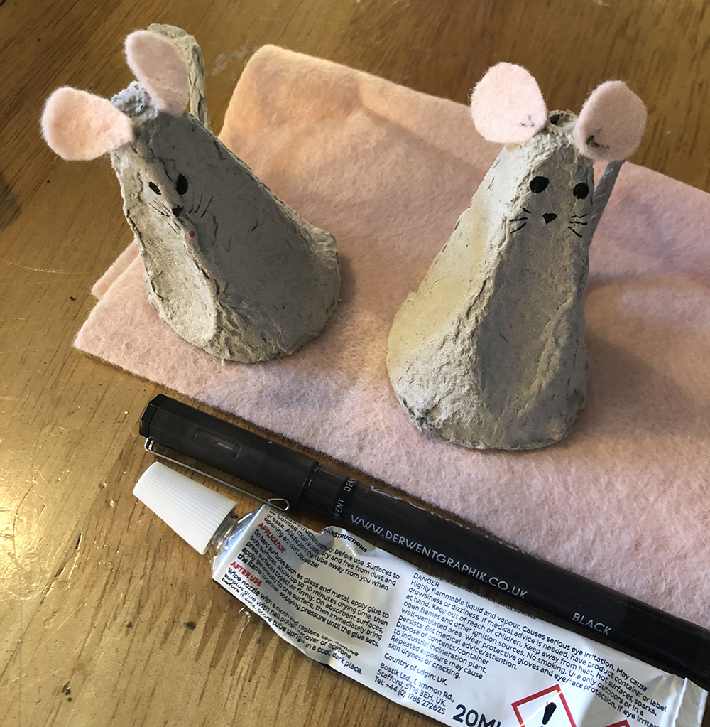 Egg Box Finger Mouse – Lottie Makes