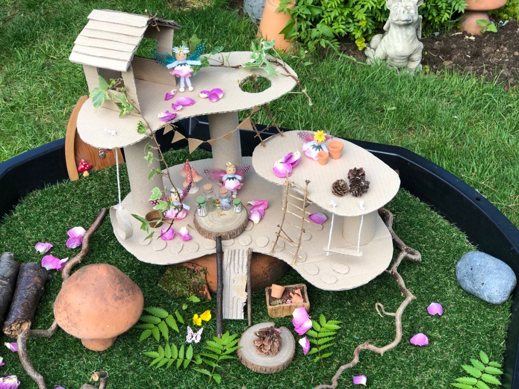 Fairy Small World Play in the Tuff Tray – Lottie Makes