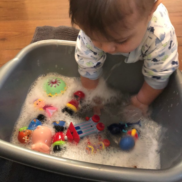 100 Tuff Tray Play Ideas – Lottie Makes
