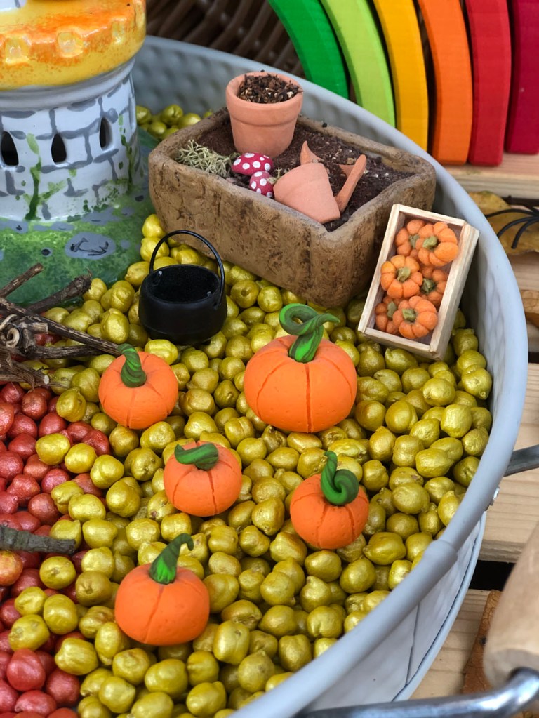 Autumn Play Idea Gallery for Children – Lottie Makes